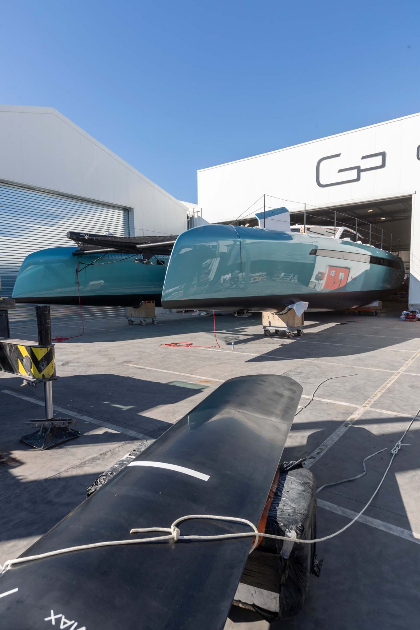 BREAK FREE! - Gunboat